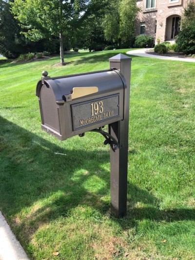 Whitehall Mailbox & Post Package (Superior) - MailboxInstaller.com